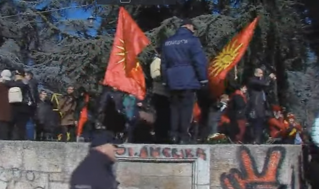 Кој стои позади „СРДЕЧНИОТ ПРЕЧЕК“ на Груби и Пенадаровски